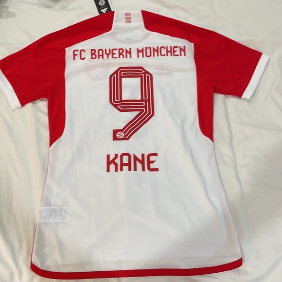 adidas | Shirts | White Harry Kane 9 Bayern Munich Kit New With Tags ...